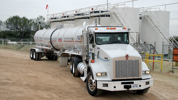 Photos: Oilfield Trucking Solutions | Bulk Transporter