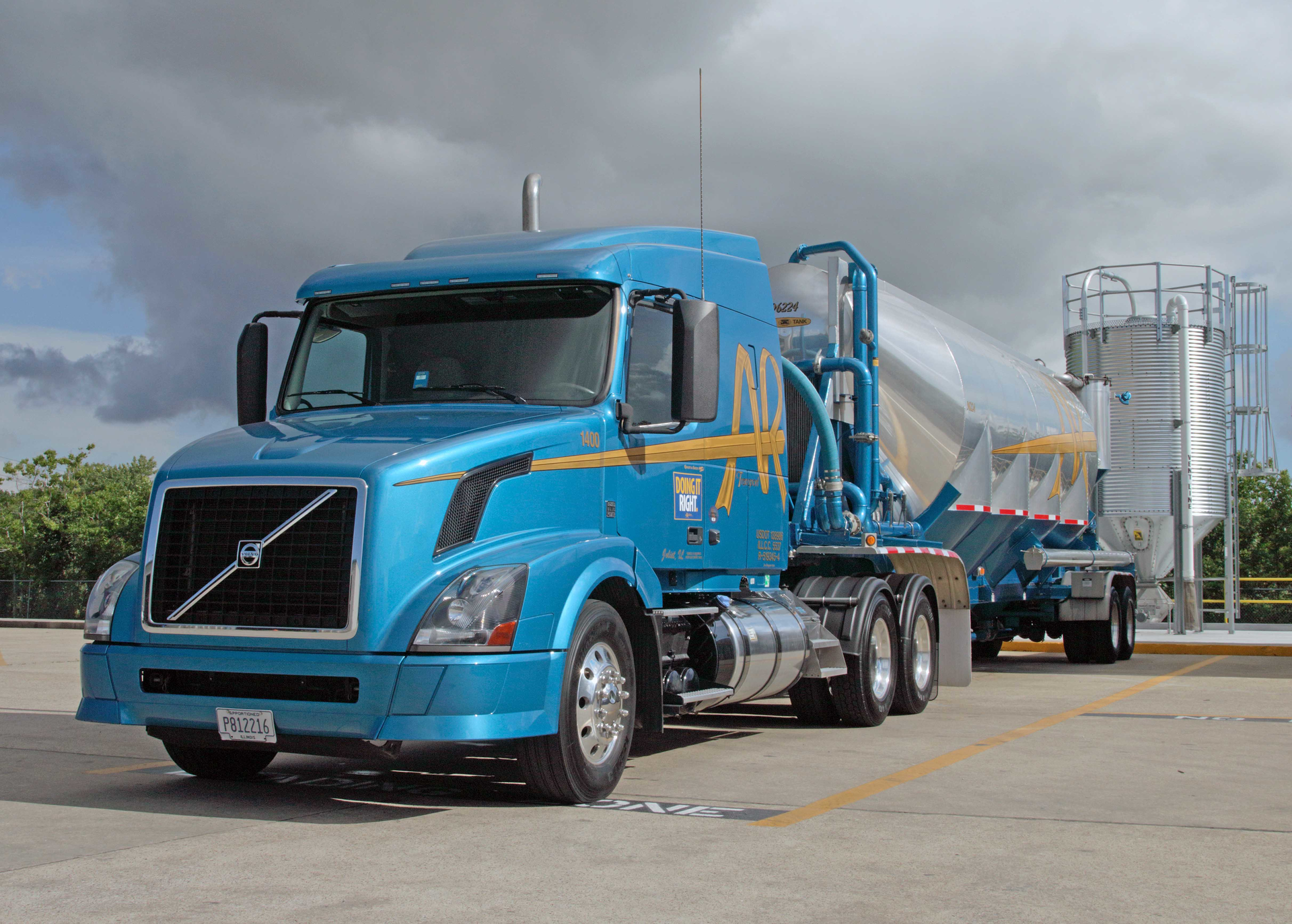 A&R Logistics opens two new Mississippi terminals, hiring 100 drivers ...