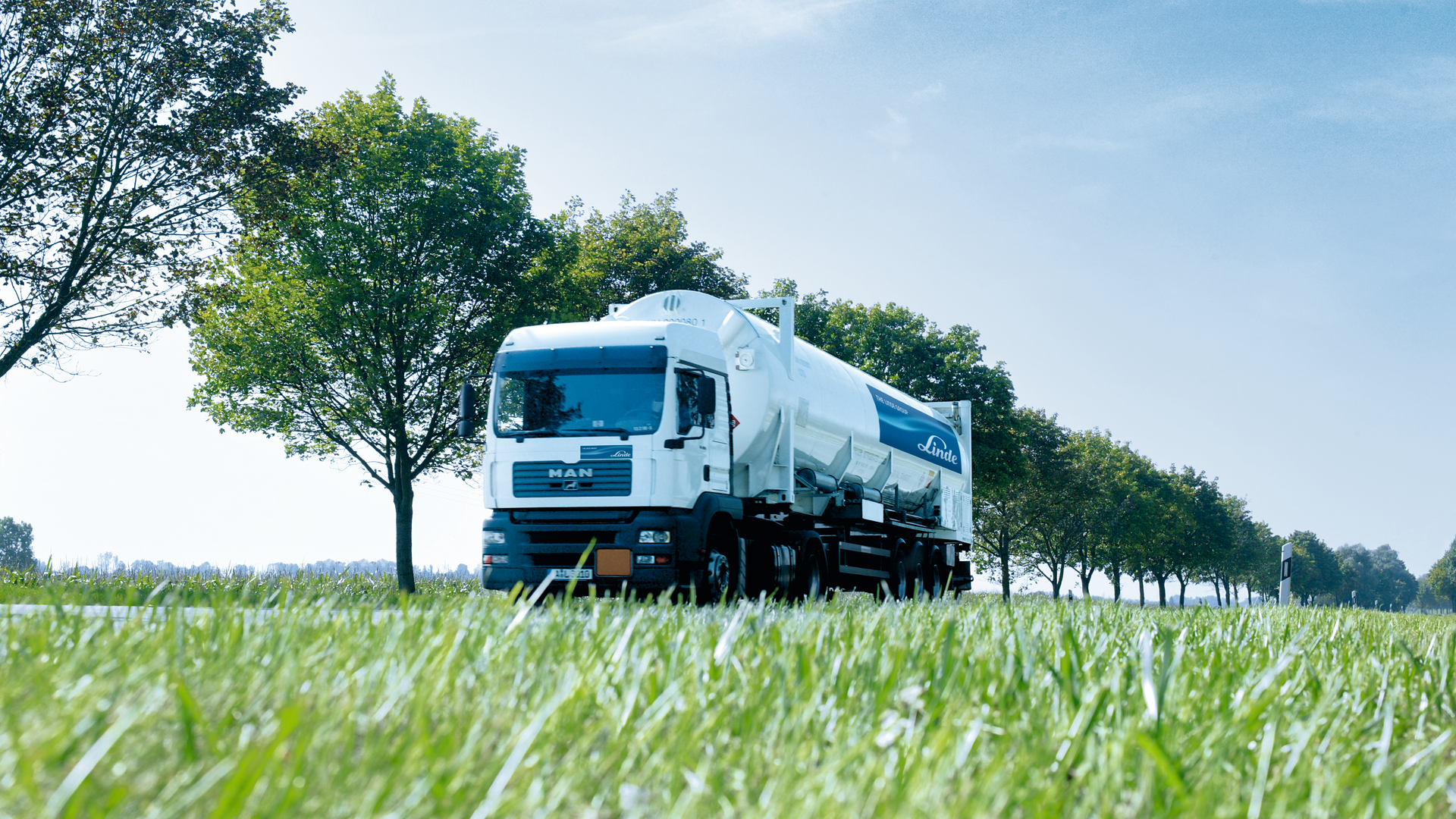 Linde improving fleet safety with MiX Telematics | Bulk Transporter