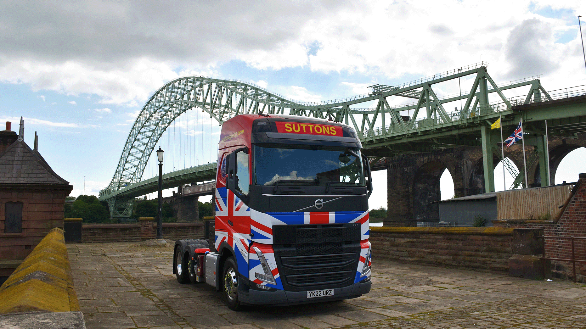 Suttons Tankers unveils Platinum Jubilee truck | Bulk Transporter