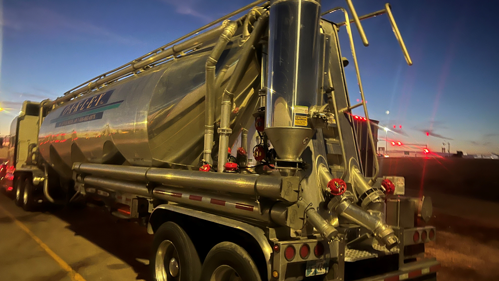 BTI debuts AutoClean Vacuum Filtration System for pneumatic trailers ...