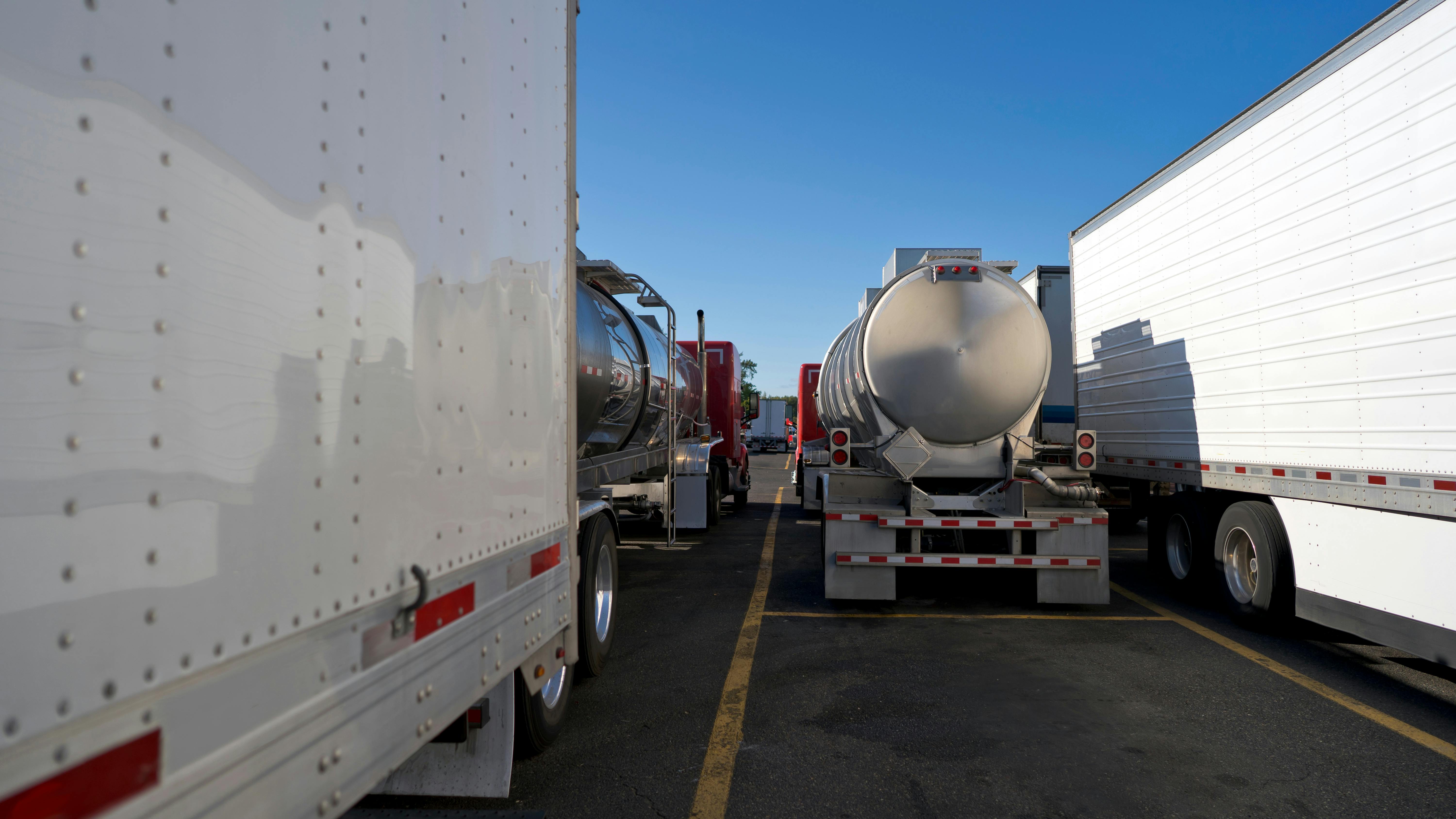 Cargo Tanks/Trailers | Bulk Transporter