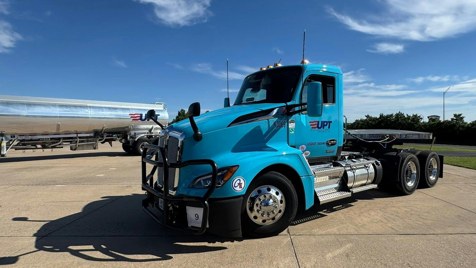 Tank truck standouts shine in 2026 TXTA scholarship awards | Bulk ...